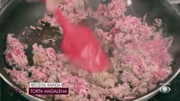 Torta Madalena: aprenda receita com purê e carne moída | Band Receitas