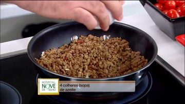 Salada de arroz com soja tostada: refrescante e nutritiva | Band Receitas