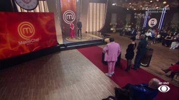 Daniela e Felipe B. aguardam revelação do campeão do MasterChef Brasil 2025