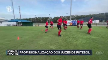 Profissionalização dos juízes de futebol; entenda