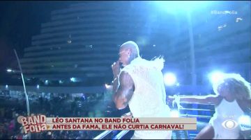 Léo Santana agita o circuito Barra-Ondina com "Vidro Fumê" | Band Folia